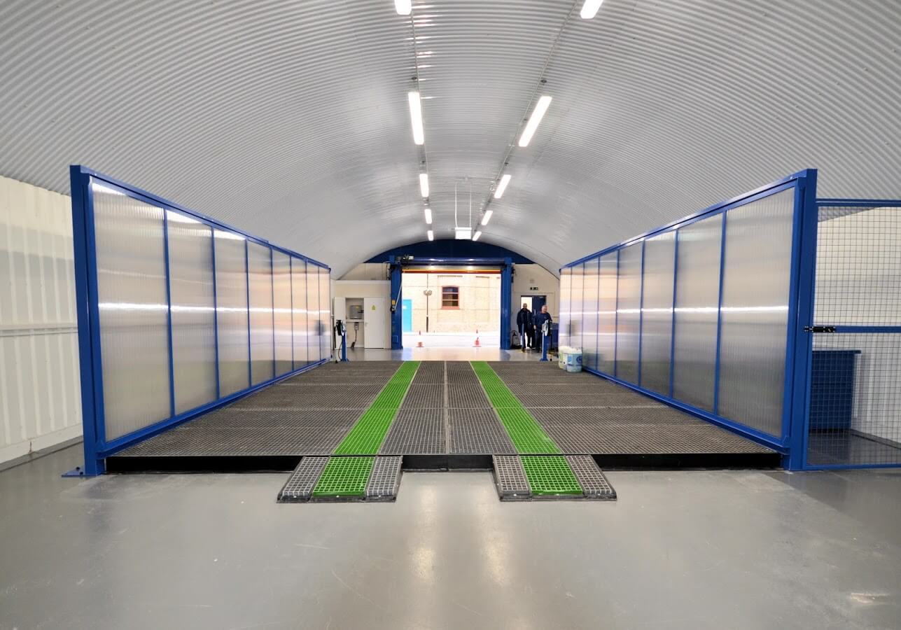 Vehicle Wash Bays | Wash screens for cars & commercial vehicles